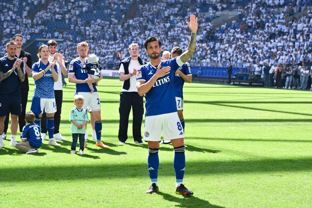 Zurück zu Königsblau? Das sagt Ex-S04-Kapitän Danny Latza